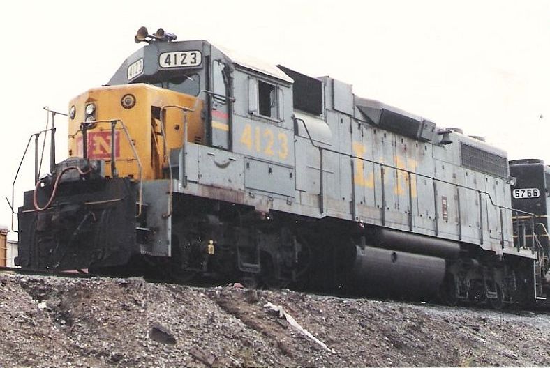 GP 38-2 4123